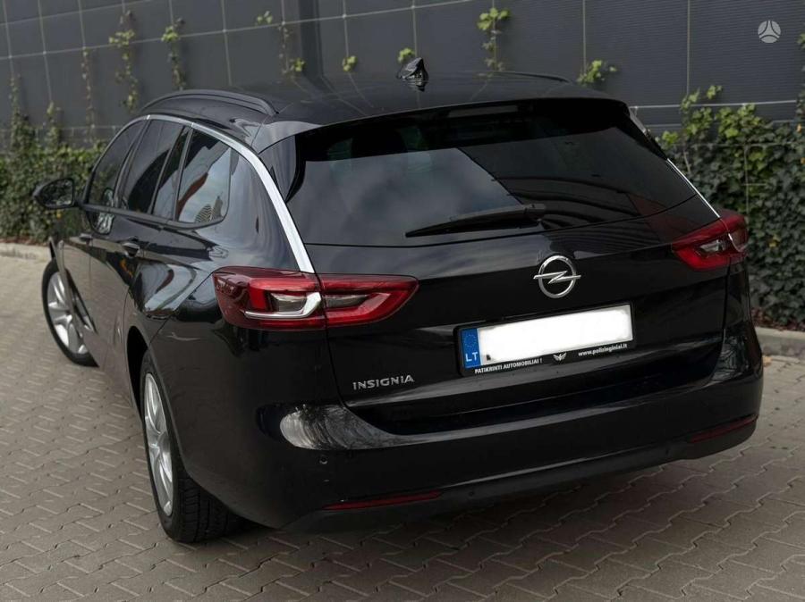 Black Opel Insignia 2018 in Klaipeda, with an engine capacity of 1.60 L and mileage of 226 thousand km for 8800 €, photo 8 on AUTOMOTO.COM.LV