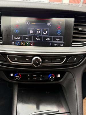 Black Opel Insignia 2018 in Siauliai, with an engine capacity of 1.60 L and mileage of 132 thousand km for 7980 €, photo 12 on AUTOMOTO.COM.LV