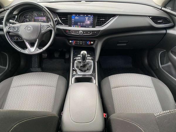 Black Opel Insignia 2019 in Raseiniai, with an engine capacity of 1.60 L and mileage of 210 thousand km for 8900 €, photo 11 on AUTOMOTO.COM.LV