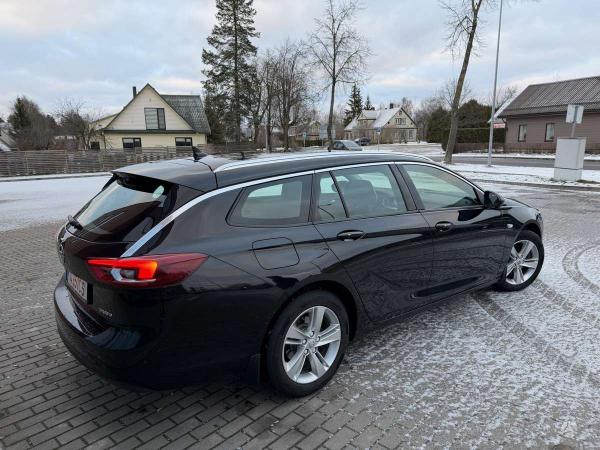 Black Opel Insignia 2019 in Utena, with an engine capacity of 1.60 L and mileage of 130 thousand km for 9600 €, photo 4 on AUTOMOTO.COM.LV