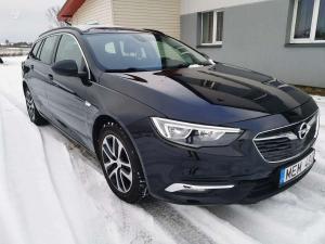 Black Opel Insignia 2019 in Vilnius, with an engine capacity of 1.60 L and mileage of 260 thousand km for 7350 €, photo 2 on AUTOMOTO.COM.LV