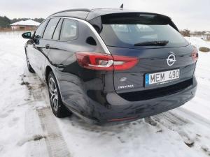 Black Opel Insignia 2019 in Vilnius, with an engine capacity of 1.60 L and mileage of 260 thousand km for 7350 €, photo 4 on AUTOMOTO.COM.LV