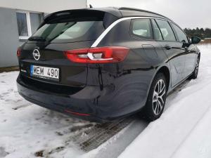 Black Opel Insignia 2019 in Vilnius, with an engine capacity of 1.60 L and mileage of 260 thousand km for 7450 €, photo 4 on AUTOMOTO.COM.LV