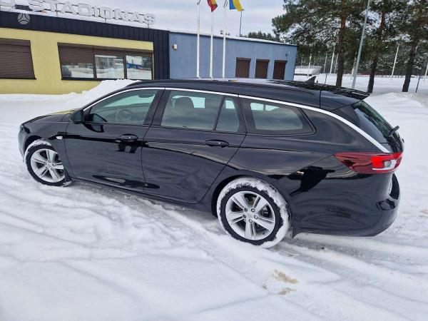 Melns Opel Insignia 2019 Utena, ar dzinēja tilpumu 1.60 L un nobraukumu 132 tūkst. km par 9500 €, foto 8 vietnē AUTOMOTO.COM.LV