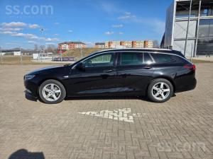 Black Opel Insignia 2019 in Valmiera, with an engine capacity of 2.00 L and mileage of 186 thousand km for 12300 €, photo 8 on AUTOMOTO.COM.LV