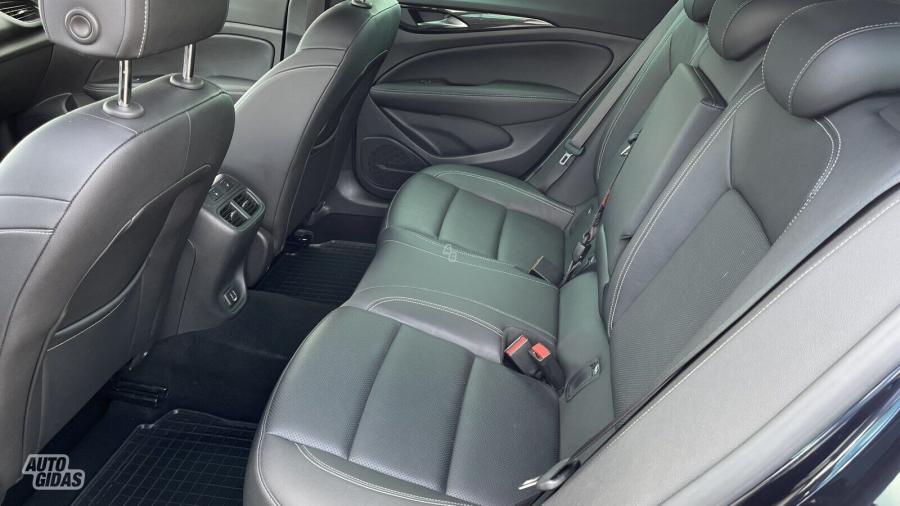Black Opel Insignia 2019 in Marijampole, with an engine capacity of 2.00 L and mileage of 170 thousand km for 12750 €, photo 15 on AUTOMOTO.COM.LV