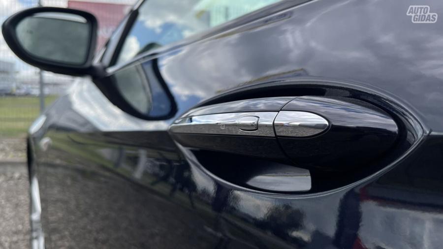 Black Opel Insignia 2019 in Marijampole, with an engine capacity of 2.00 L and mileage of 170 thousand km for 12750 €, photo 21 on AUTOMOTO.COM.LV