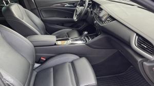Black Opel Insignia 2019 in Marijampole, with an engine capacity of 2.00 L and mileage of 170 thousand km for 12750 €, photo 25 on AUTOMOTO.COM.LV