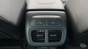 Black Opel Insignia 2019 in Marijampole, with an engine capacity of 2.00 L and mileage of 170 thousand km for 12750 €, photo 31 on AUTOMOTO.COM.LV
