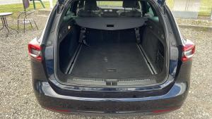 Black Opel Insignia 2019 in Marijampole, with an engine capacity of 2.00 L and mileage of 170 thousand km for 12750 €, photo 35 on AUTOMOTO.COM.LV