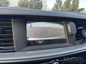 Black Opel Insignia 2019 in Riga, with an engine capacity of 2.00 L and mileage of 228 thousand km for 8500 €, photo 23 on AUTOMOTO.COM.LV
