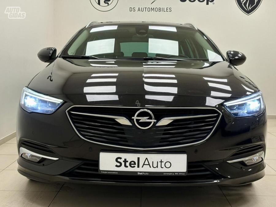 Black Opel Insignia 2020 in Vilnius, with an engine capacity of 1.50 L and mileage of 176 thousand km for 13990 €, photo 4 on AUTOMOTO.COM.LV