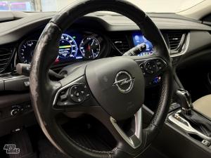 Black Opel Insignia 2020 in Vilnius, with an engine capacity of 1.50 L and mileage of 176 thousand km for 13990 €, photo 15 on AUTOMOTO.COM.LV