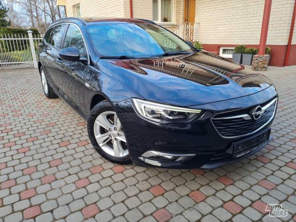 Black Opel Insignia 2020 in Marijampole, with an engine capacity of 2.00 L and mileage of 199 thousand km for 10900 €, photo 2 on AUTOMOTO.COM.LV