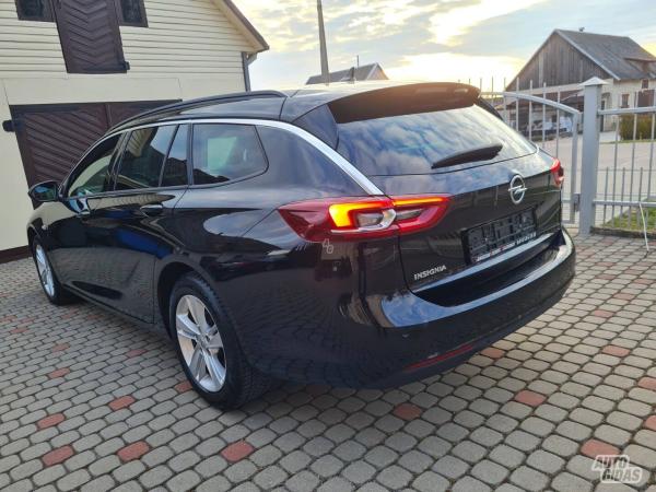 Black Opel Insignia 2020 in Marijampole, with an engine capacity of 2.00 L and mileage of 199 thousand km for 10900 €, photo 5 on AUTOMOTO.COM.LV