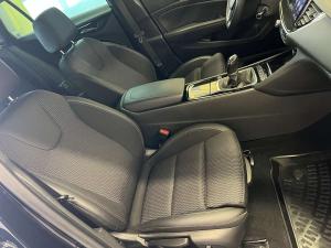 Melns Opel Insignia 2020 Marijampole, ar dzinēja tilpumu 1.96 L un nobraukumu 73 tūkst. km par 13200 €, foto 15 vietnē AUTOMOTO.COM.LV