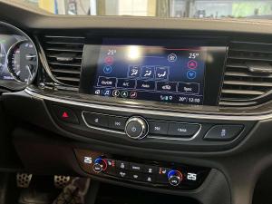 Melns Opel Insignia 2020 Marijampole, ar dzinēja tilpumu 1.96 L un nobraukumu 73 tūkst. km par 13200 €, foto 26 vietnē AUTOMOTO.COM.LV