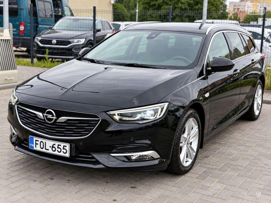 Black Opel Insignia 2020 in Kaunas, with an engine capacity of 1.60 L and mileage of 248 thousand km for 10899 €, photo 4 on AUTOMOTO.COM.LV
