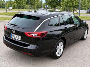 Black Opel Insignia 2020 in Kaunas, with an engine capacity of 1.60 L and mileage of 248 thousand km for 10899 €, photo 6 on AUTOMOTO.COM.LV