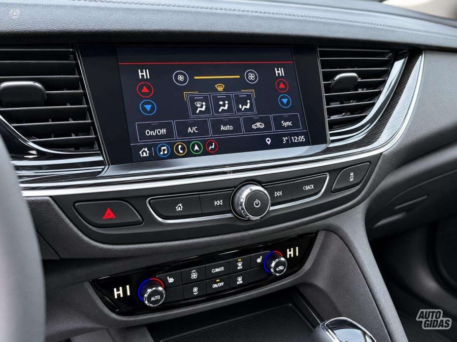 Black Opel Insignia 2020 in Kaunas, with an engine capacity of 1.60 L and mileage of 248 thousand km for 10899 €, photo 9 on AUTOMOTO.COM.LV