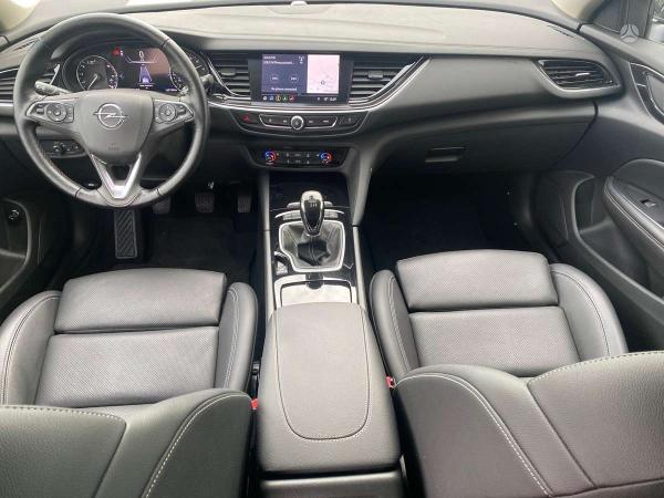 Black Opel Insignia 2021 in Raseiniai, with an engine capacity of 1.50 L and mileage of 161 thousand km for 9900 €, photo 11 on AUTOMOTO.COM.LV