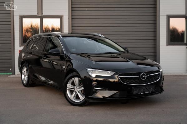 Black Opel Insignia 2021 in Utena, with an engine capacity of 2.00 L and mileage of 47 thousand km for 15700 €, photo 1 on AUTOMOTO.COM.LV