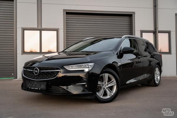 Black Opel Insignia 2021 in Utena, with an engine capacity of 2.00 L and mileage of 47 thousand km for 15700 €, photo 3 on AUTOMOTO.COM.LV