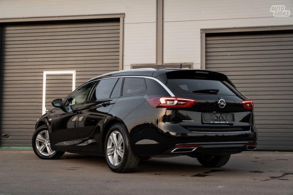 Black Opel Insignia 2021 in Utena, with an engine capacity of 2.00 L and mileage of 47 thousand km for 15700 €, photo 9 on AUTOMOTO.COM.LV