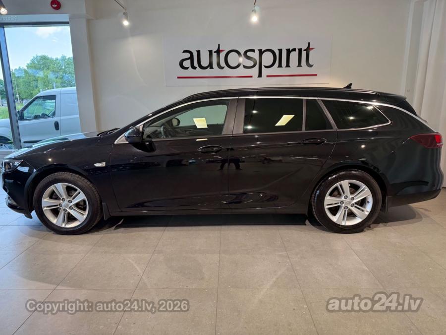 Black Opel Insignia 2021 in Tallinn, with an engine capacity of 1.60 L and mileage of 123 thousand km for 14500 €, photo 4 on AUTOMOTO.COM.LV