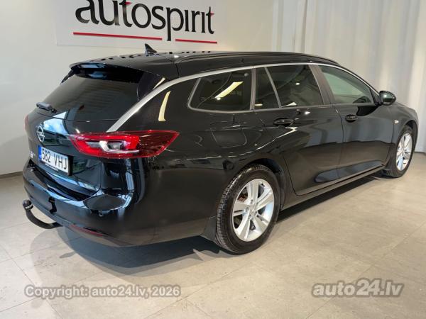 Black Opel Insignia 2021 in Tallinn, with an engine capacity of 1.60 L and mileage of 123 thousand km for 14500 €, photo 5 on AUTOMOTO.COM.LV