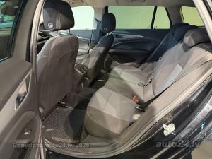 Black Opel Insignia 2021 in Tallinn, with an engine capacity of 1.60 L and mileage of 123 thousand km for 14500 €, photo 11 on AUTOMOTO.COM.LV