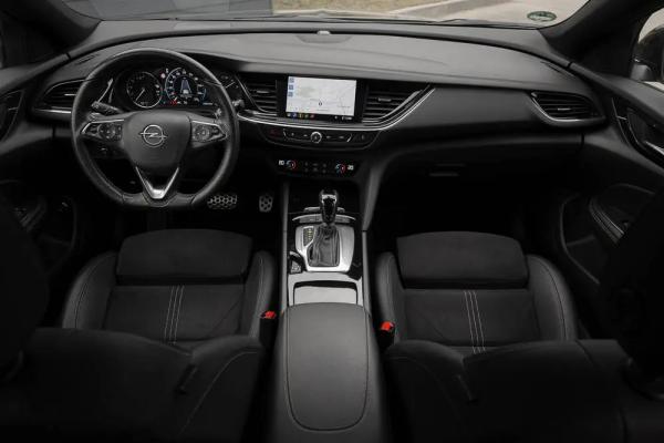 Melns Opel Insignia 2021 Jelgava, ar dzinēja tilpumu 2.00 L un nobraukumu 145 tūkst. km par 17750 €, foto 8 vietnē AUTOMOTO.COM.LV