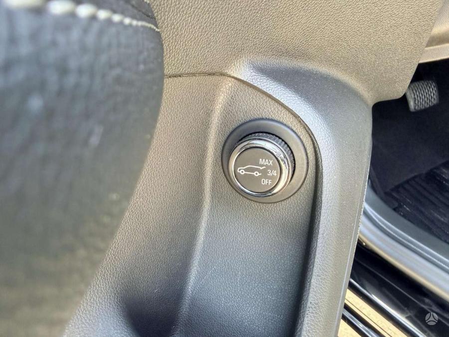 Melns Opel Insignia 2021 Kauņa, ar dzinēja tilpumu 1.50 L un nobraukumu 81 tūkst. km par 8700 €, foto 13 vietnē AUTOMOTO.COM.LV