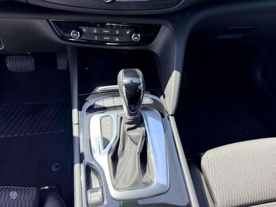 Melns Opel Insignia 2021 Kauņa, ar dzinēja tilpumu 1.50 L un nobraukumu 81 tūkst. km par 8700 €, foto 22 vietnē AUTOMOTO.COM.LV
