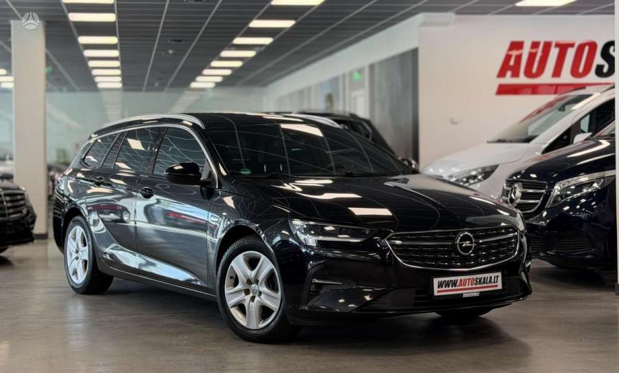 Black Opel Insignia 2021 in Klaipeda, with an engine capacity of 1.96 L and mileage of 214 thousand km for 12650 €, photo 1 on AUTOMOTO.COM.LV
