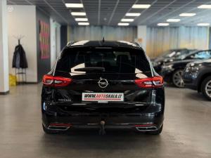 Black Opel Insignia 2021 in Klaipeda, with an engine capacity of 1.96 L and mileage of 214 thousand km for 12650 €, photo 3 on AUTOMOTO.COM.LV