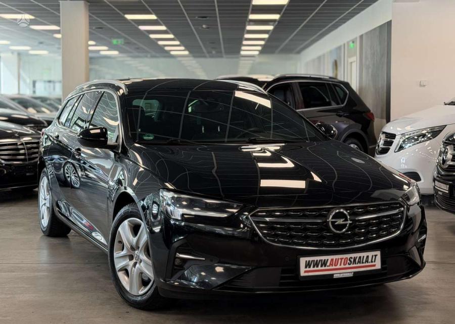 Black Opel Insignia 2021 in Klaipeda, with an engine capacity of 1.96 L and mileage of 214 thousand km for 12650 €, photo 7 on AUTOMOTO.COM.LV