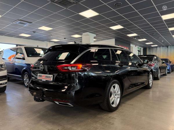 Black Opel Insignia 2021 in Klaipeda, with an engine capacity of 1.96 L and mileage of 214 thousand km for 12650 €, photo 7 on AUTOMOTO.COM.LV