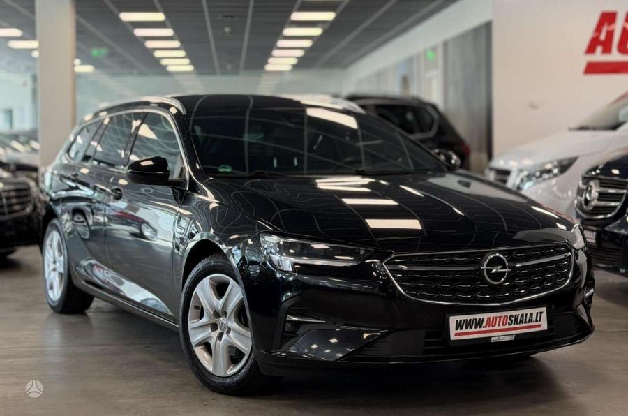 Black Opel Insignia 2021 in Klaipeda, with an engine capacity of 1.96 L and mileage of 214 thousand km for 12650 €, photo 11 on AUTOMOTO.COM.LV