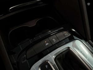 Black Opel Insignia 2021 in Klaipeda, with an engine capacity of 1.96 L and mileage of 214 thousand km for 12650 €, photo 24 on AUTOMOTO.COM.LV