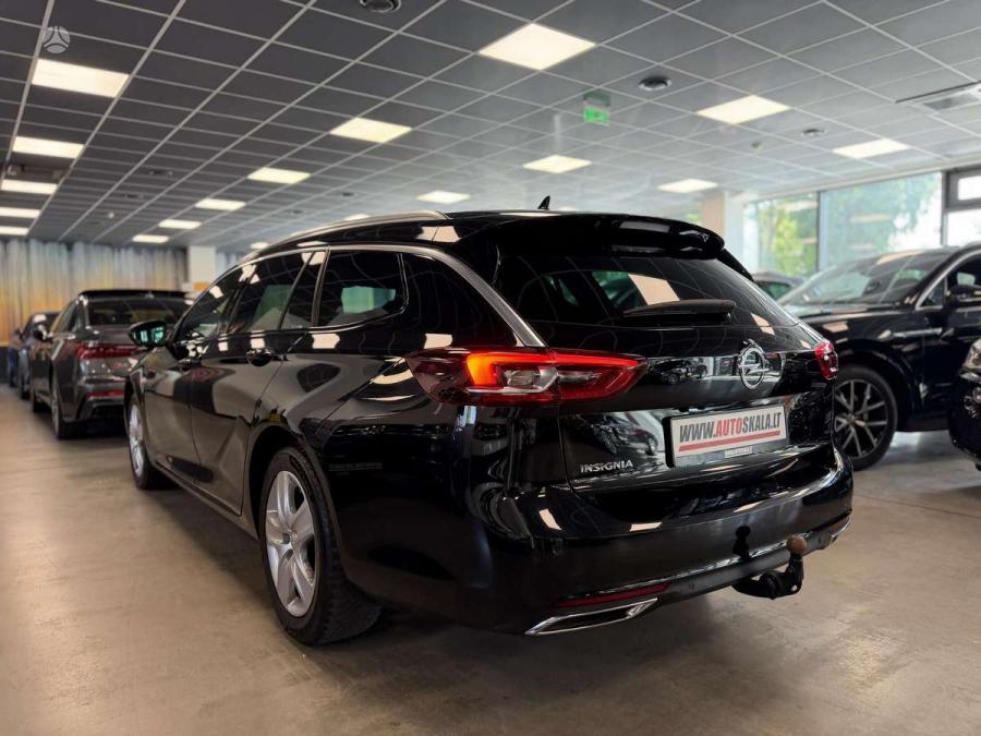 Black Opel Insignia 2021 in Klaipeda, with an engine capacity of 1.96 L and mileage of 214 thousand km for 12650 €, photo 28 on AUTOMOTO.COM.LV