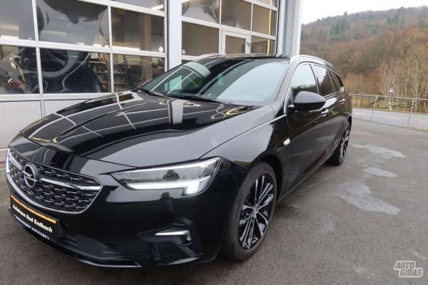 Black Opel Insignia 2022 in Kaunas, with an engine capacity of 2.00 L and mileage of 87 thousand km for 21478 €, photo 1 on AUTOMOTO.COM.LV