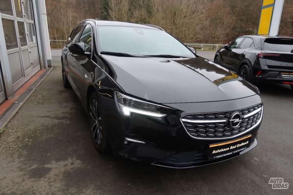Black Opel Insignia 2022 in Kaunas, with an engine capacity of 2.00 L and mileage of 87 thousand km for 21478 €, photo 3 on AUTOMOTO.COM.LV