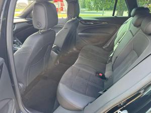 Black Opel Insignia 2022 in Taurage, with an engine capacity of 1.96 L and mileage of 185 thousand km for 12700 €, photo 10 on AUTOMOTO.COM.LV