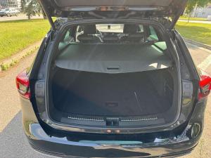 Black Opel Insignia 2022 in Taurage, with an engine capacity of 1.96 L and mileage of 185 thousand km for 12700 €, photo 13 on AUTOMOTO.COM.LV