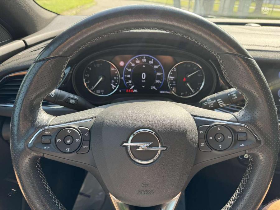 Black Opel Insignia 2022 in Taurage, with an engine capacity of 1.96 L and mileage of 185 thousand km for 12700 €, photo 20 on AUTOMOTO.COM.LV