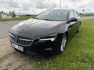Black Opel Insignia 2022 in Daugavpils, with an engine capacity of 2.00 L and mileage of 180 thousand km for 9500 €, photo  on AUTOMOTO.COM.LV
