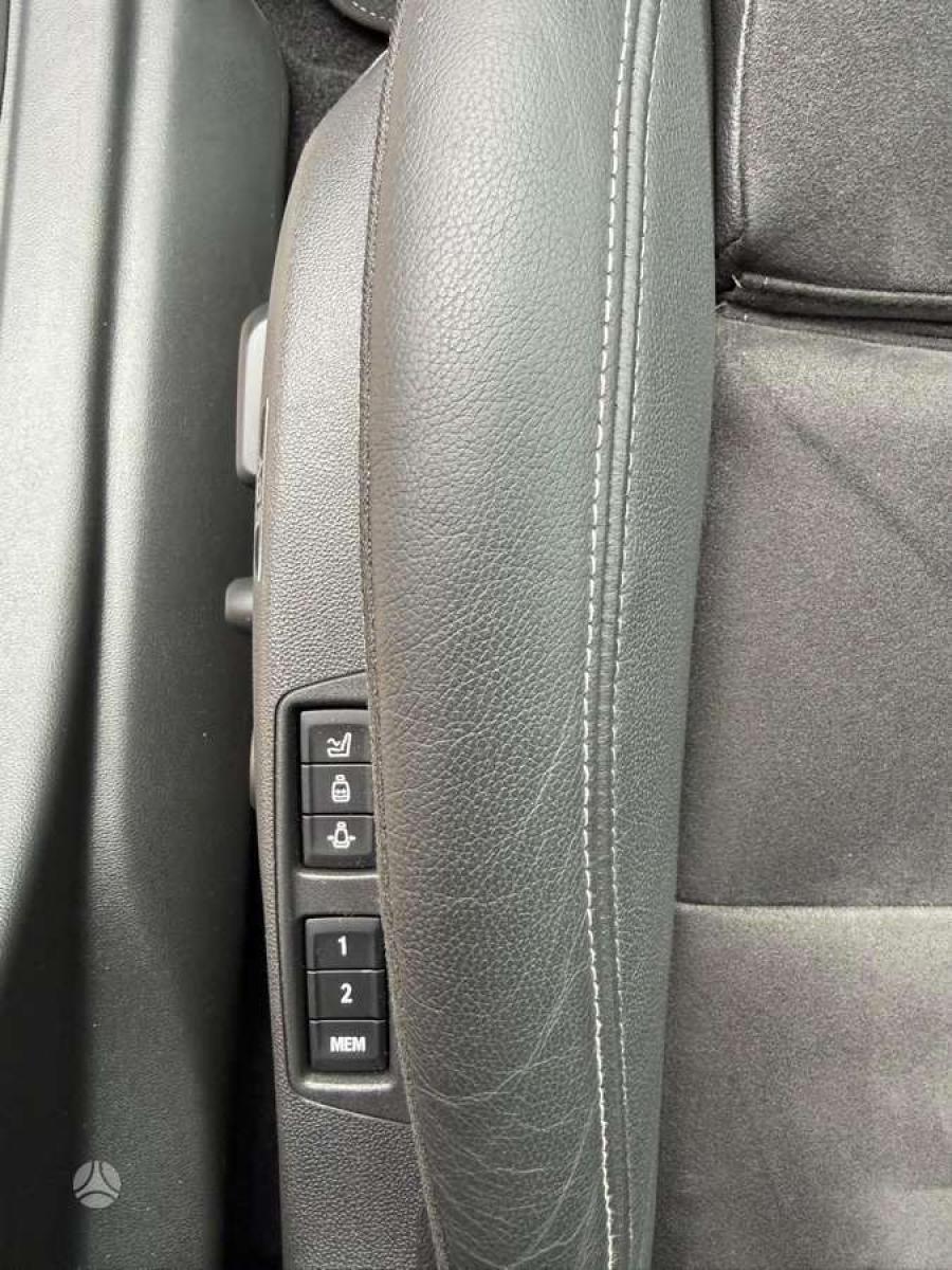 Melns Opel Insignia 2023 Kauņa, ar dzinēja tilpumu 1.96 L un nobraukumu 173 tūkst. km par 14190 €, foto 10 vietnē AUTOMOTO.COM.LV