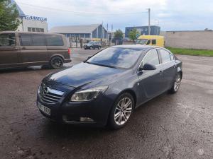 Blue Opel Insignia 2009 in Kaunas, with an engine capacity of 1.96 L and mileage of 285 thousand km for 1750 €, photo 3 on AUTOMOTO.COM.LV