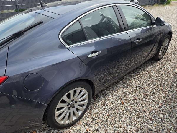 Zils Opel Insignia 2009 Tauragė, ar dzinēja tilpumu 1.96 L un nobraukumu 285 tūkst. km par 1000 €, foto 4 vietnē AUTOMOTO.COM.LV